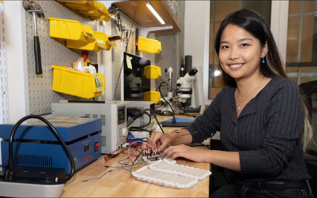 A portable light system that can digitize everyday objects ...